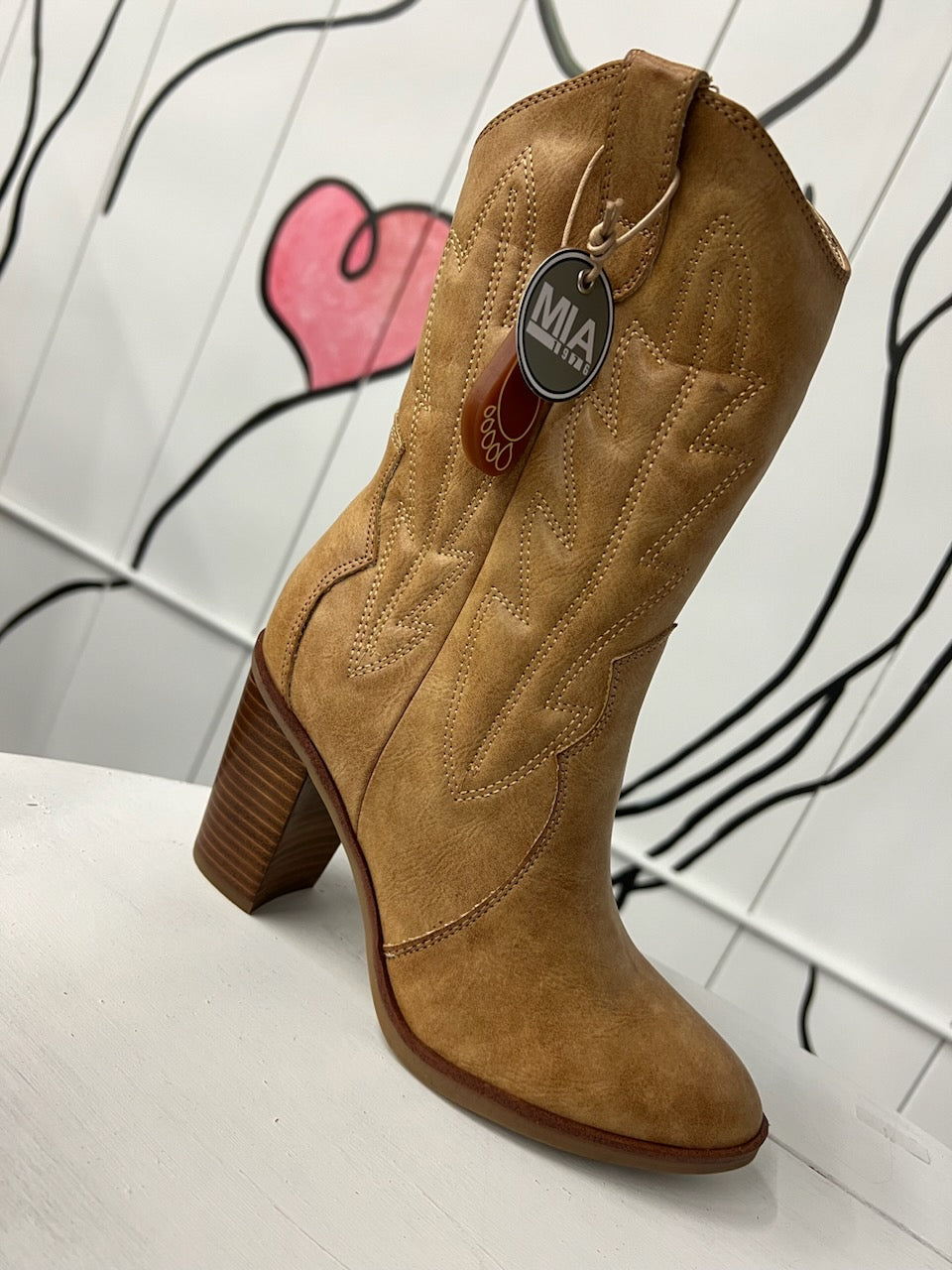 Raylyn Natural Boot – Closet Collections Montana